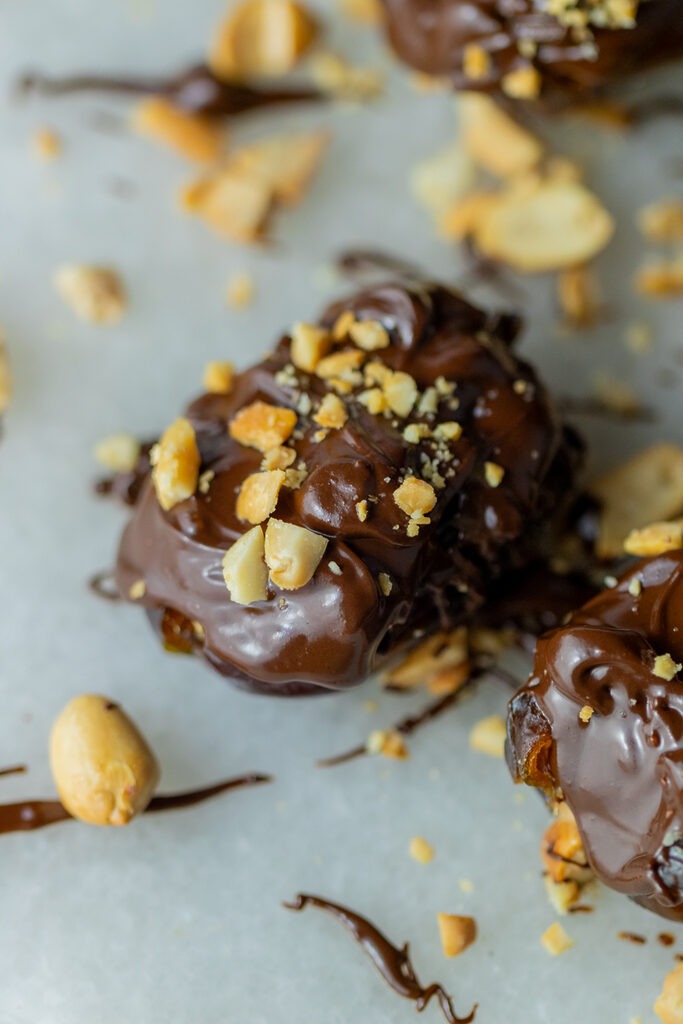 Healthy Snickers Stuffed Dates (TikTok Recipe)